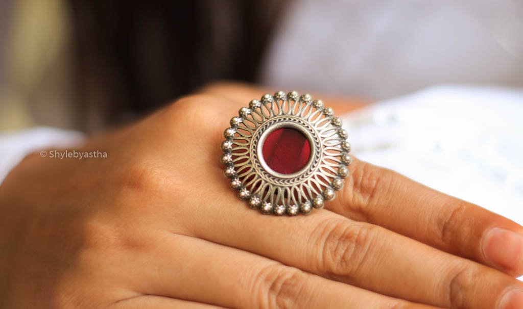 Dulari Classic Handpainted Ring