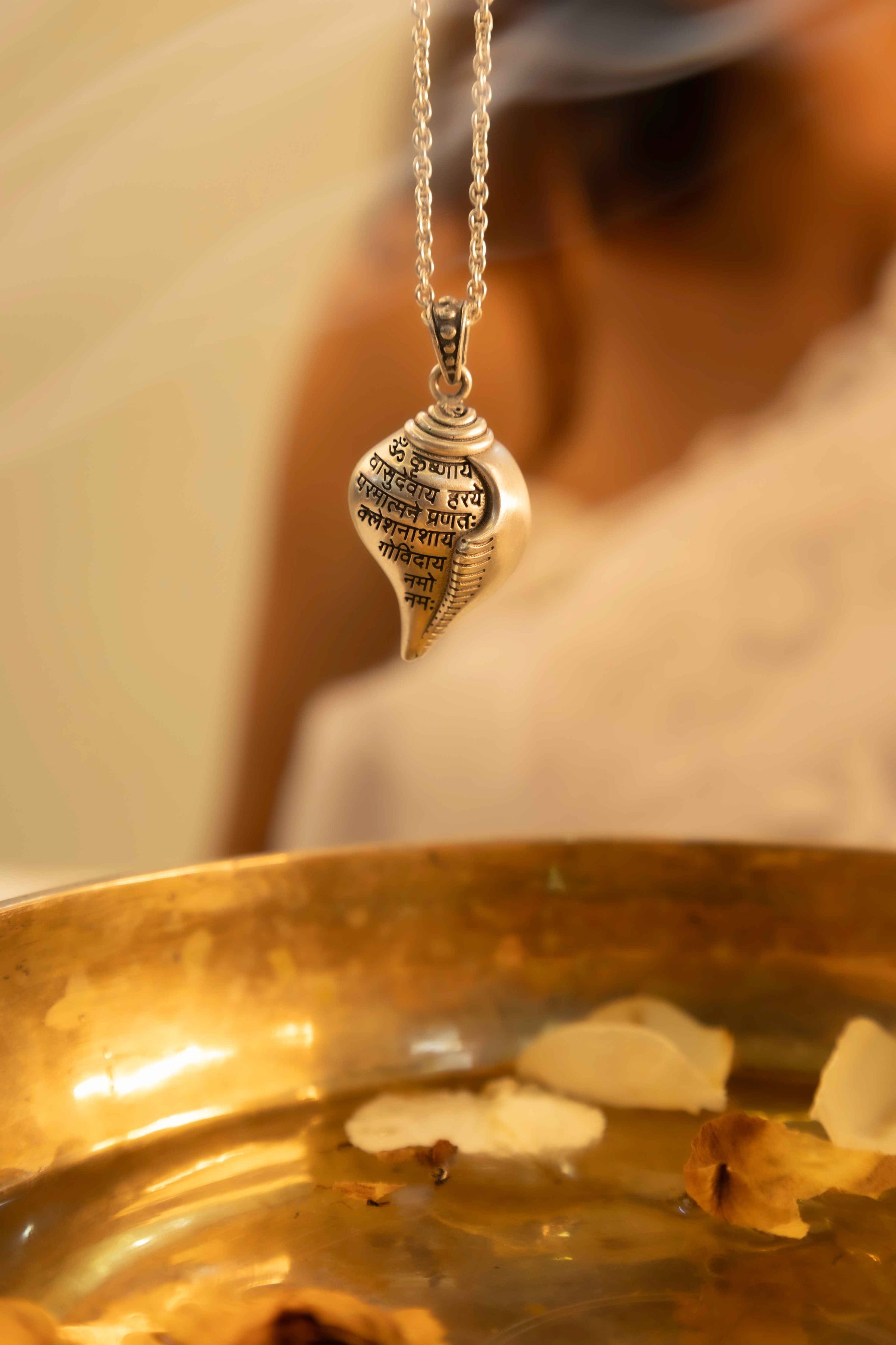 Krishna Vasudevaya Shri Krishna Shankha Pendant